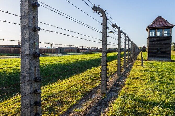 Small Group VIP Auschwitz Tour with Transportation - What Makes This Tour Special
