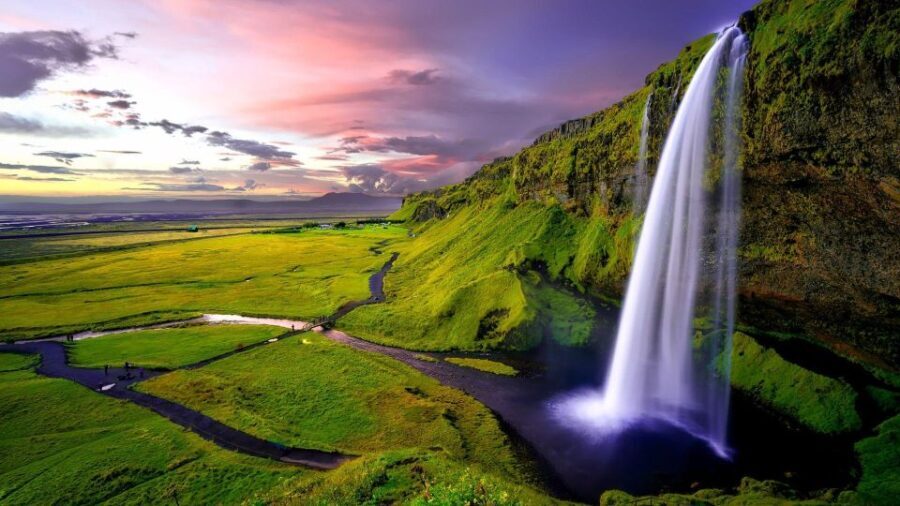 South Coast of Iceland. Black beach, glaier, waterfalls... - FAQ
