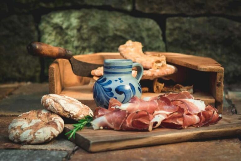South Tyrolean specialties and wine tasting - What to Expect During the Tasting
