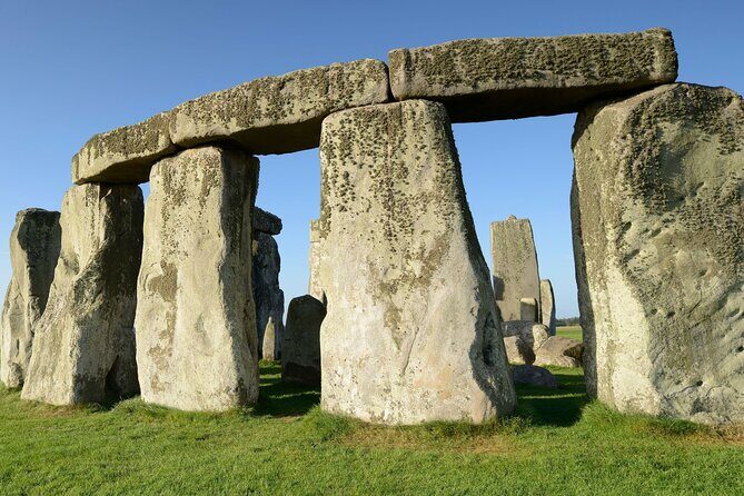 Southampton Cruise Port Transfer to London with Tour - Stonehenge: The Enigmatic Monument