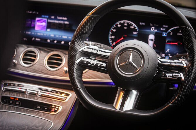 Southampton to Heathrow or Gatwick Airport Private LuxuryTransfer - The Drivers: Professional and Friendly