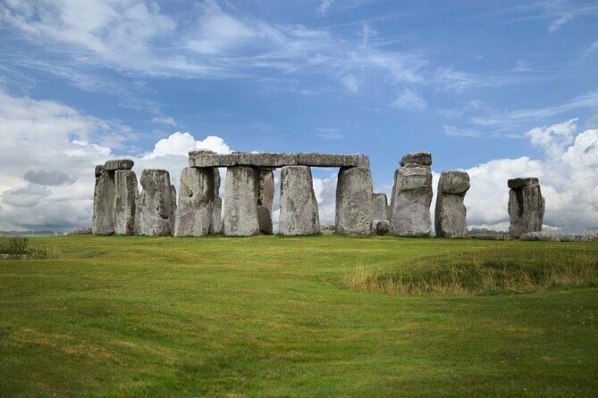 Stonehenge, Windsor Castle and Bath Full Day Guided Tour - Practical Details and What to Expect