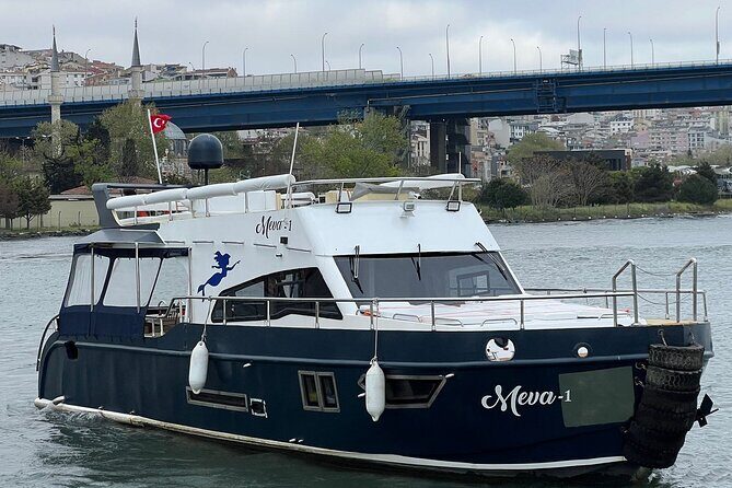 Sunset Bosphorus Yacht Cruise with Golden Horn - The Experience: What Travelers Have Said