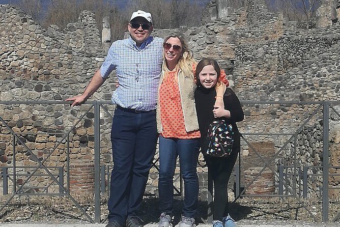 The charm of Pompeii and Herculaneum.Private Tour with Official Guide - The Pompeii Archaeological Park: A Window into Ancient Life