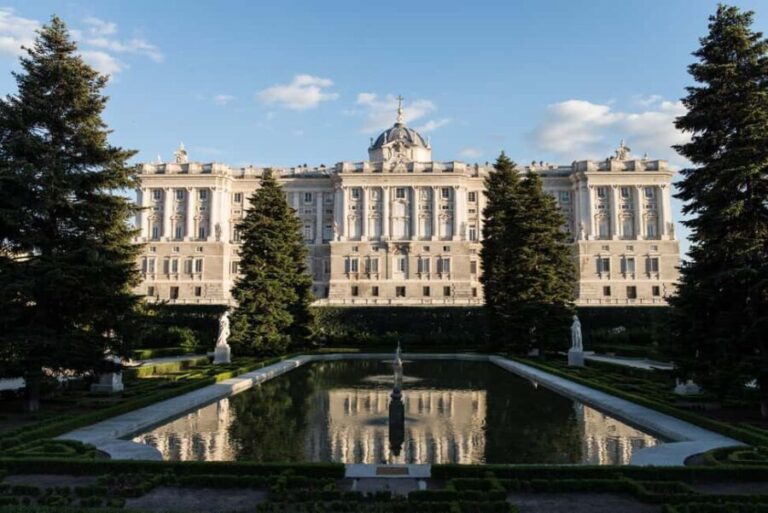 The Royal Palace of Madrid: Small Group Guided Tour - What the Tour Includes
