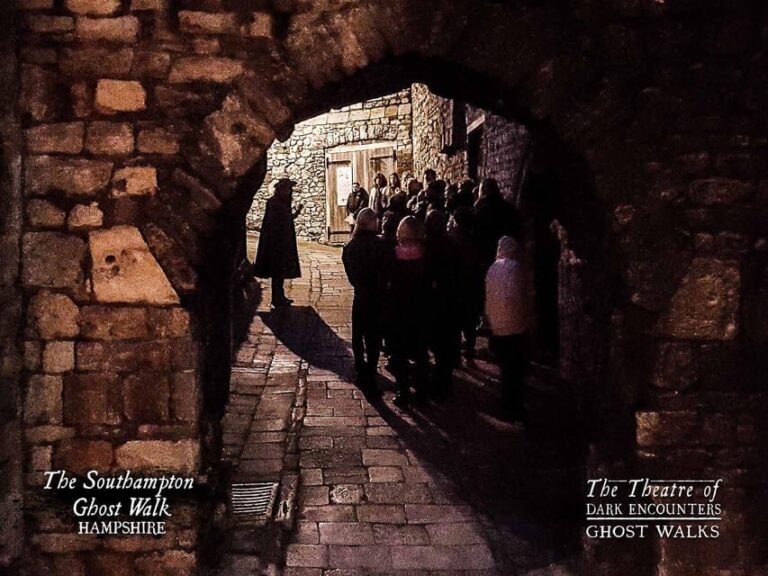 The Southampton Ghost Walk - Why This Tour Works for Travelers