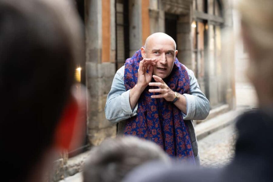 Theatrical visit of the Vieux-Lyon in French - Who Will Love This Experience?