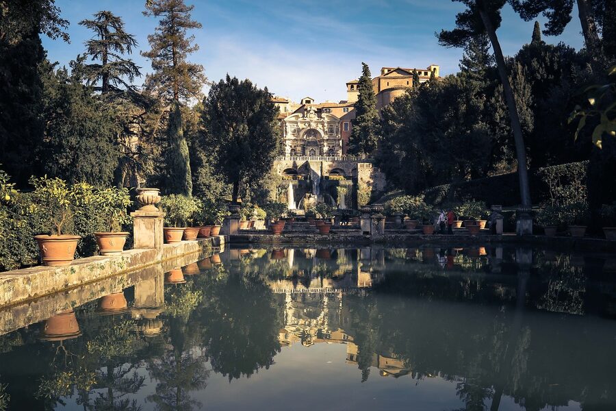 Fountains and pavilion at Villa d'Este in Tivoli