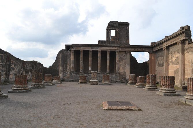 Transfer from Naples to Positano with 2 hours Private Tour in Pompeii - The Pompeii Itinerary in Detail