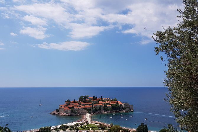 Transfer from Podgorica Airport and city to Tivat - The value for money