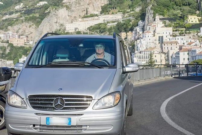 Transfer from/to Naples and from/to Salerno airport - What Travelers Can Expect During the Journey