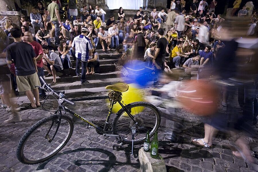 Piazza Trilussa nightlife in Trastevere, Rome
