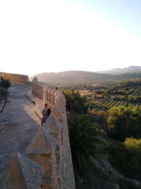 Travel and play tennis in Mallorca - What’s Included and What’s Not