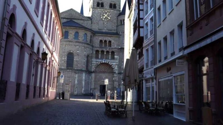 Trier: Early morning tour without the hustle and bustle and with less noise - What’s Included and What’s Not