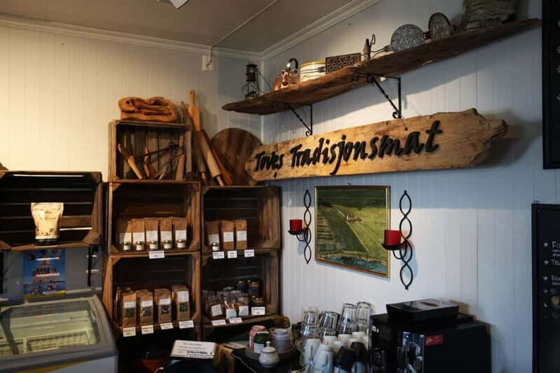 Tromsø: Easy Snowshoeing Tour with Coffee and Cake - FAQ