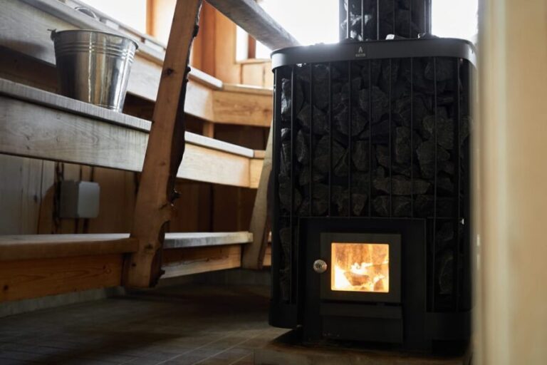 Turku Archipelago: Sauna, ice-swimming and dinner - What to Expect During Your Day