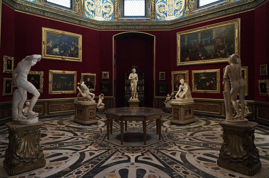 The octagonal Tribuna room at the Uffizi