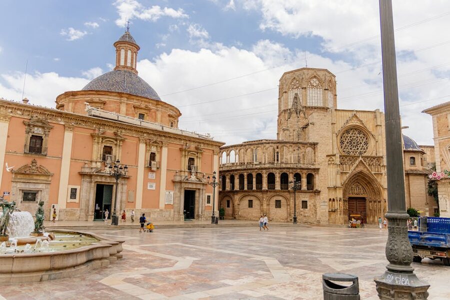 Valencia Cathedral and Basilica de la Virgen exterior