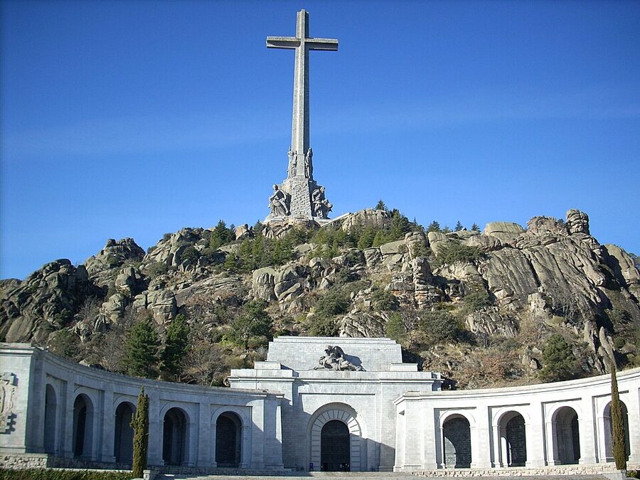The cross and basilica at Valle de Cuelgamuros