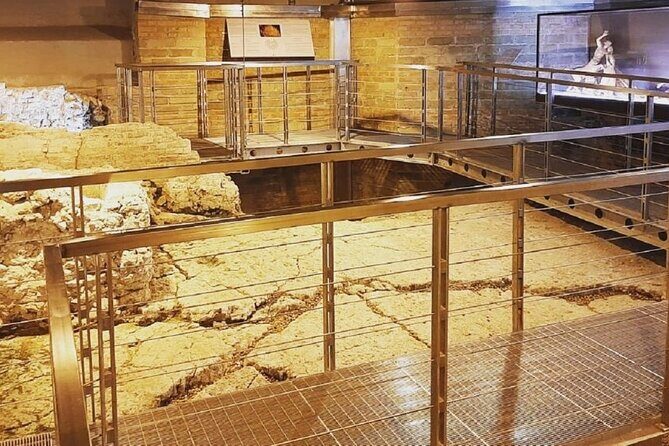 Vatican Underground Necropolis tour - The Value of the Guided Experience