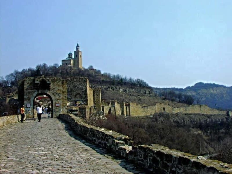 Veliko Tarnovo & Arbanasi Full day tour - Discovering Arbanasi: A Village Frozen in Time