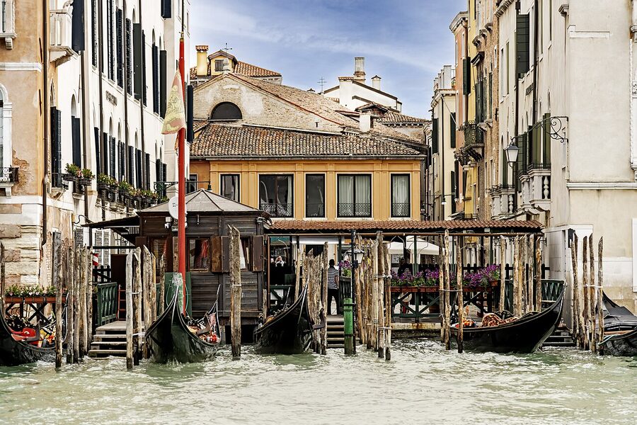 Venice traghetto crossing the Grand Canal at Santa Sofia