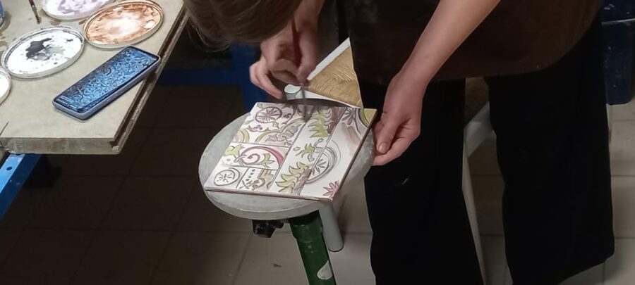 Vietri sul Mare: majolica decoration workshop - The Itinerary: From Introduction to Artistic Creation