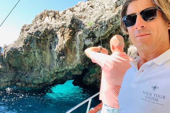 Visit Capri, Sorrento and Pompeii in one day - The Guide: The Heart of the Experience