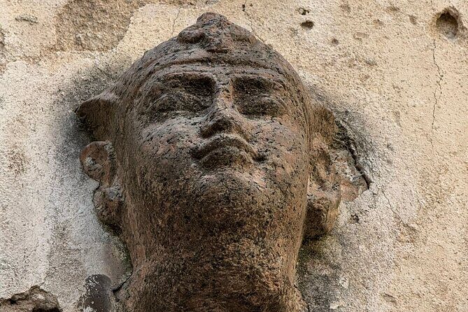 Walking Tour of Diocletian's Palace and Old town-small group - The Value of This Experience