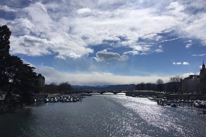 Walking tour of Zurich - your first overview of the city (Private Tour) - Authentic Traveler Insights