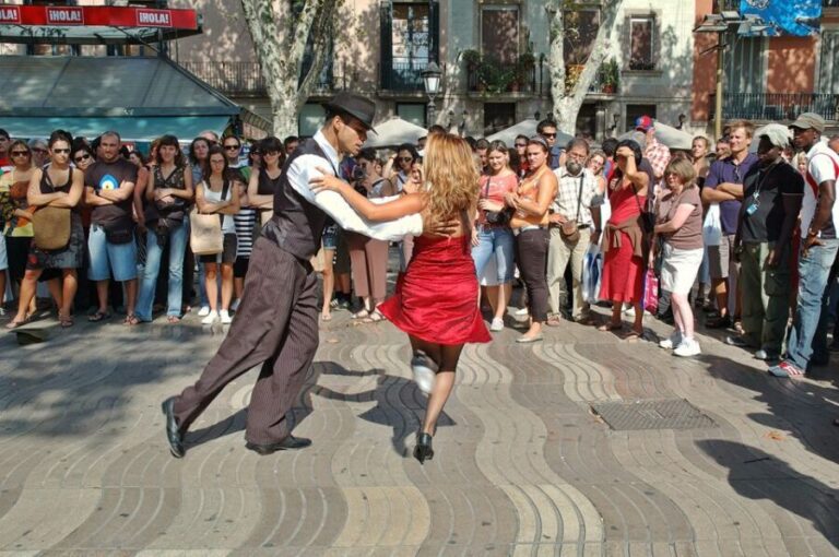 Walking Tour on Barcelona Old Town 3-Hour - The Itinerary in Detail