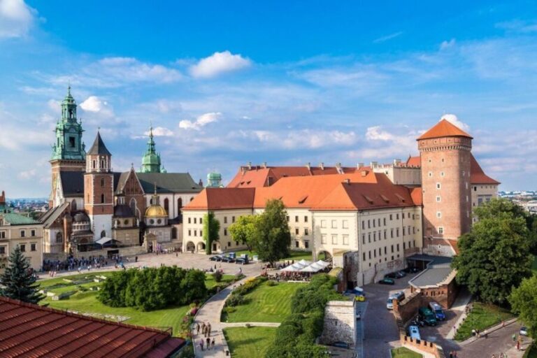 Wawel Castle, Old Town with St. Mary's Church Guided Tour - What’s Included & What’s Not