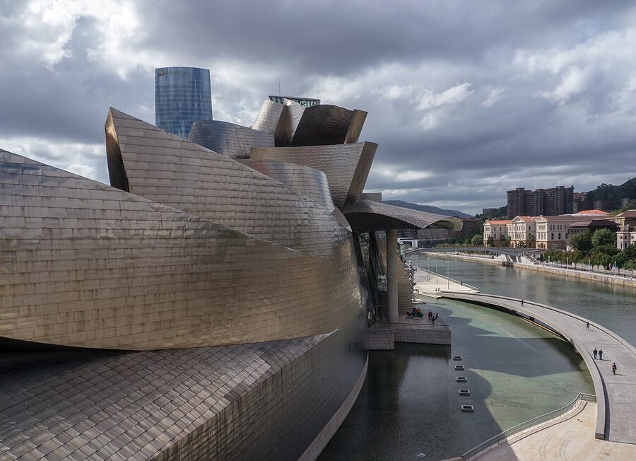 Guggenheim Bilbao exterior walkway