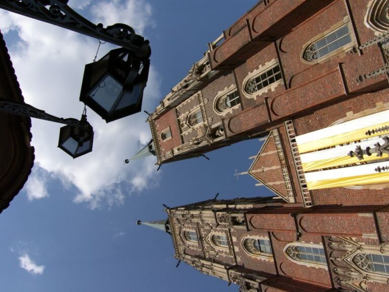 Wroclaw: City Walk and Cruise by Luxury Solar Catamaran - The Itinerary in Detail